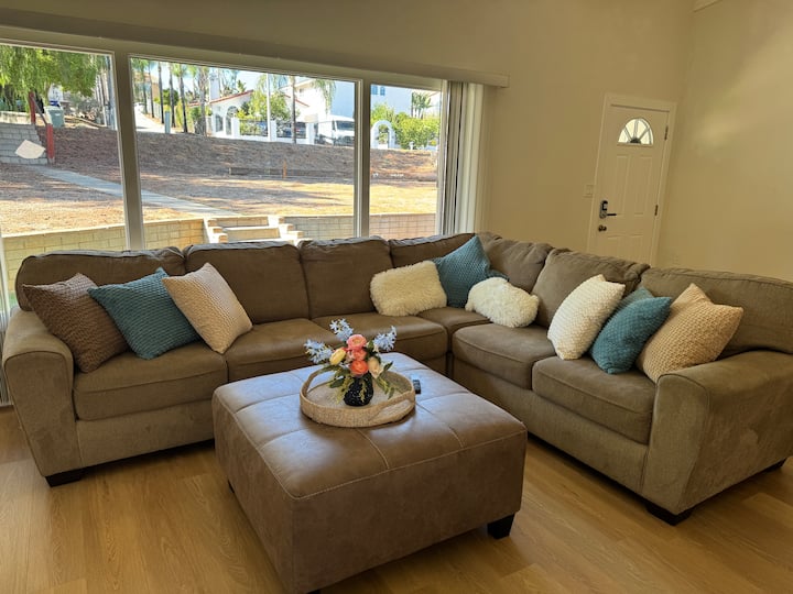 Luxury Retreat W/ Pool Table, Outdoor Oasis & Gym - Santee, CA