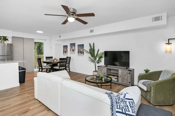 Stay West Side | 2 Br | Minutes From Downtown - Columbia, SC