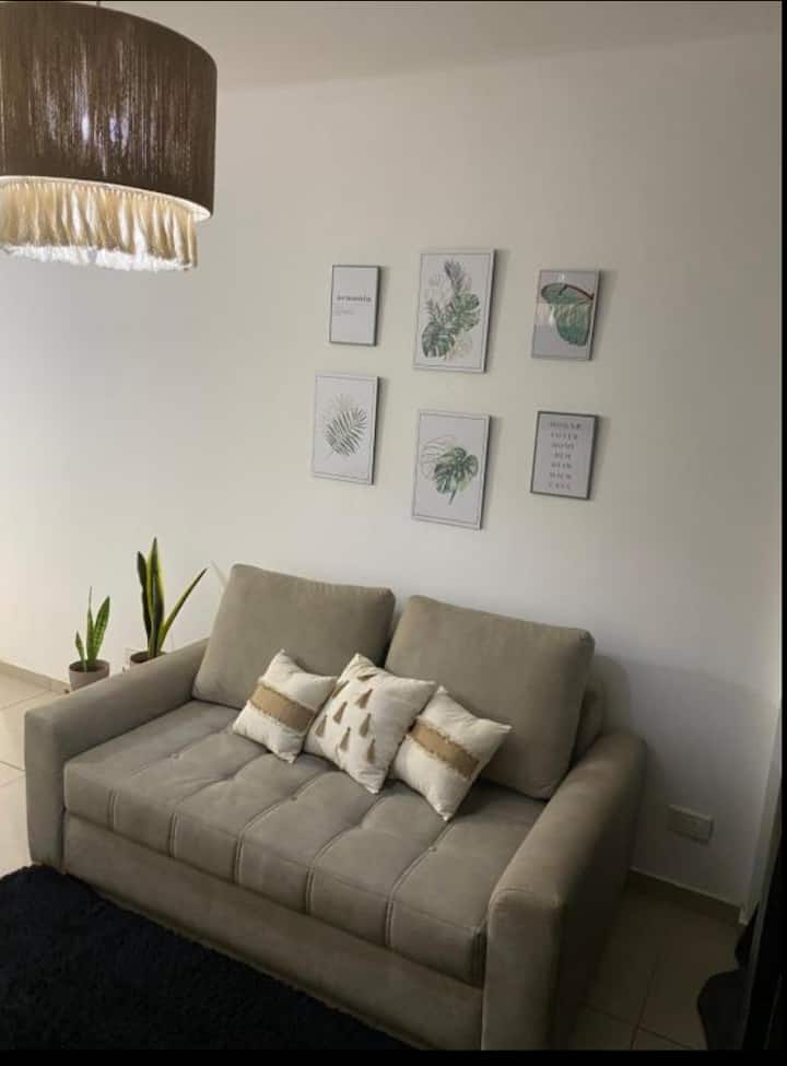 Departamento Dos Habitaciones Con Patio Y Parrilla - Rosario