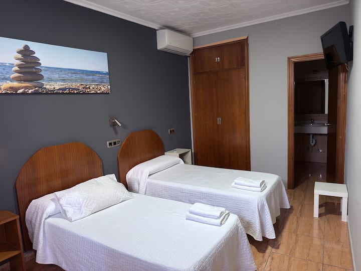 2 Camas Hab 26 - Tarifa