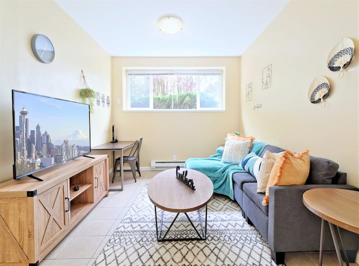 Cozy 1b1b Apt#5 Bd37 @S Seattle | Close To Airport - Burien, WA