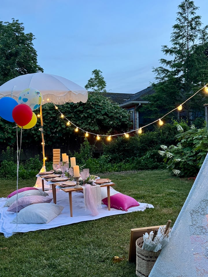 Cabinet Of Curiosities ~Enjoy Wickford & The Beach - Rhode Island