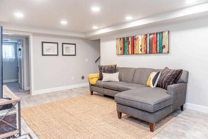 Virginia Lane Retreat @ Pioneer Park. New Remodel! - Billings, MT
