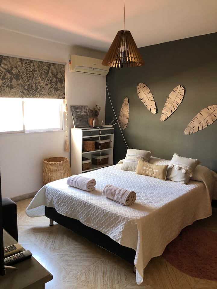 C/cochera, Terraza, Oficina/consultorio Y Asador. - Argentina