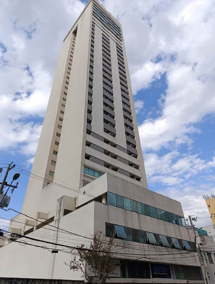 Studio Top 21° Andar+garagem+pisc Aquec+acad Compl - Curitiba