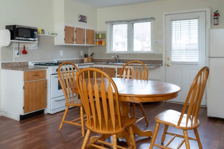 3-bedroom Lakefront Cottage In Gravenhurst - Gravenhurst