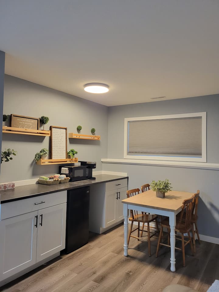 Private Basement Room Suite - Lethbridge