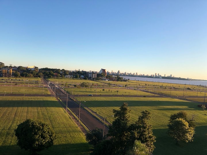 Dpto. Con Hermosa Vista Al Río - Encarnación
