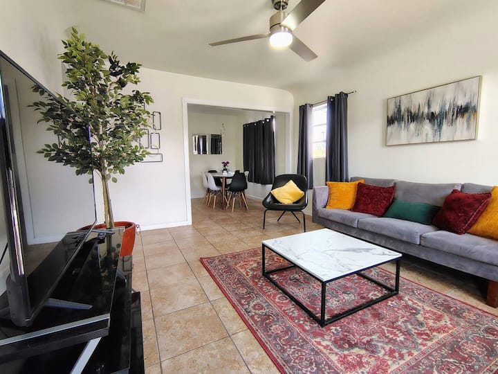Casa Del Sol – I-10 & Chapoteo - El Paso, TX