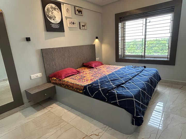 Accommodation For 8 People+2ac+2bhk - Puri