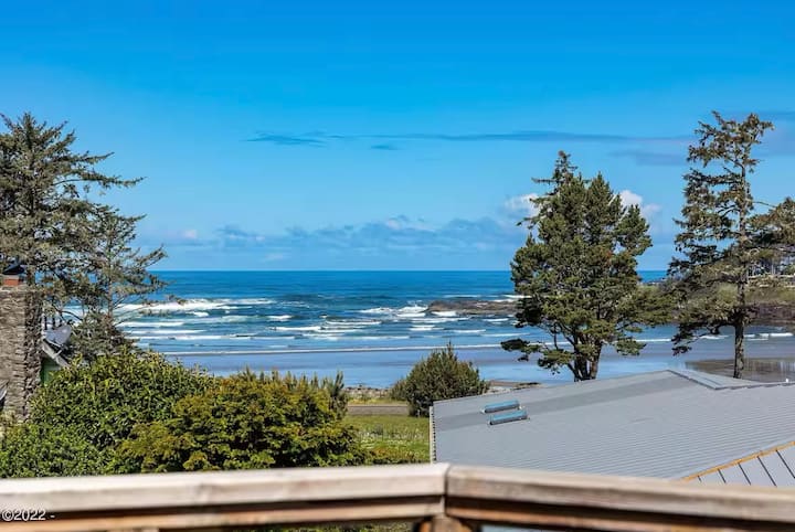 Gem Of The Oregon Coast - Yachats, OR