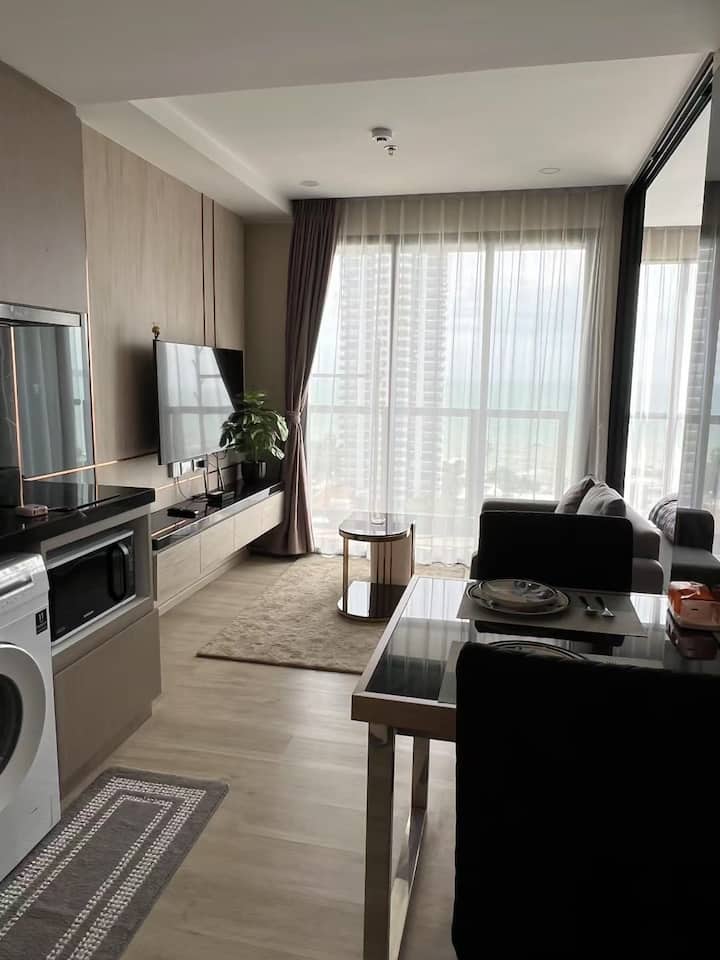 Panora Condo Sales Office 潘多拉海景公寓房 - Pattaya City