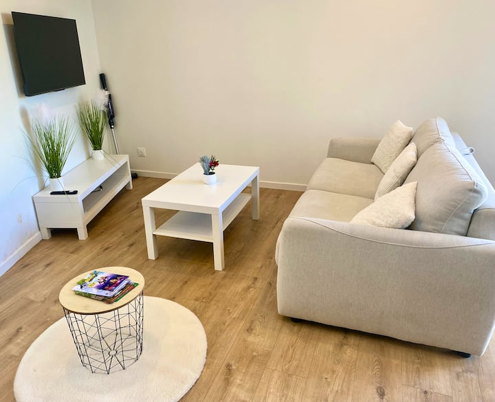 Beau T2 Gare & Centre – Calme – Pro/couple/famille - Châtellerault