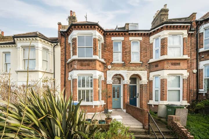 Family Home In Greenwich - Greenwich