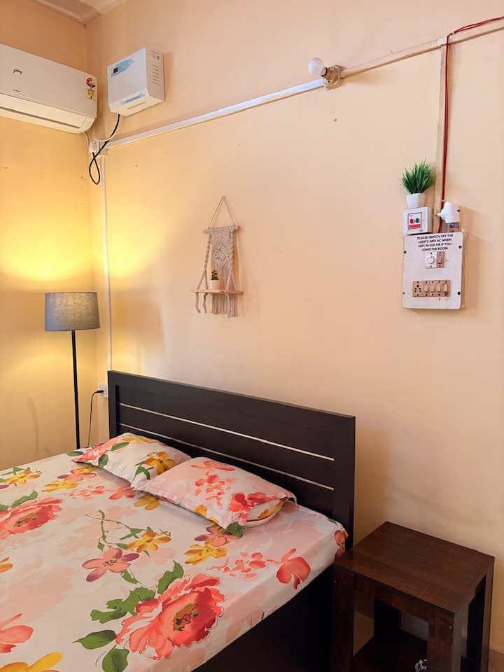 Reeha's Urban Inn | Terrace 1bhk | Unit 4 - Guwahati