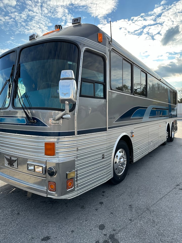Camper /Bus With A Vew. - Fancy Gap, VA
