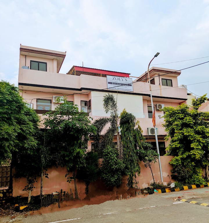12 Room House For Wedding Guests @ Amritsar - Amritsar