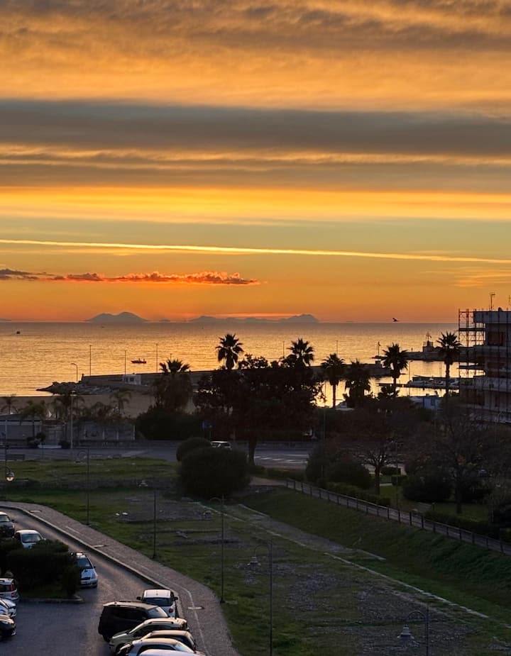 Fronte Spiaggia Con Vista Mare - Terracina