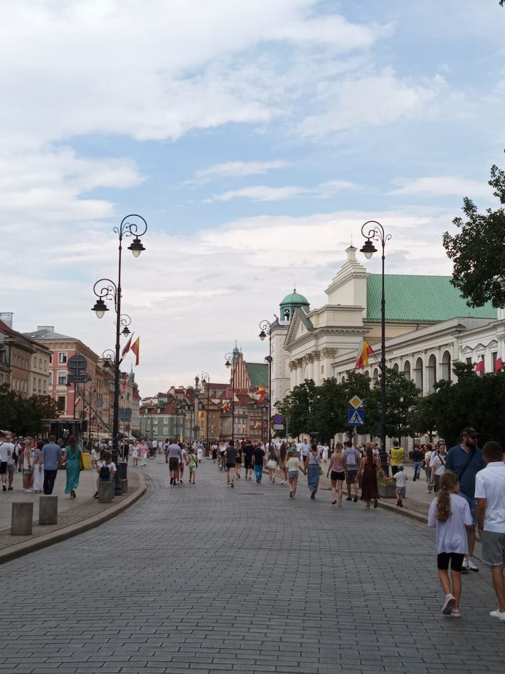 Perfect For Old Town Visit And Rest Up In Warsaw - Varsovia