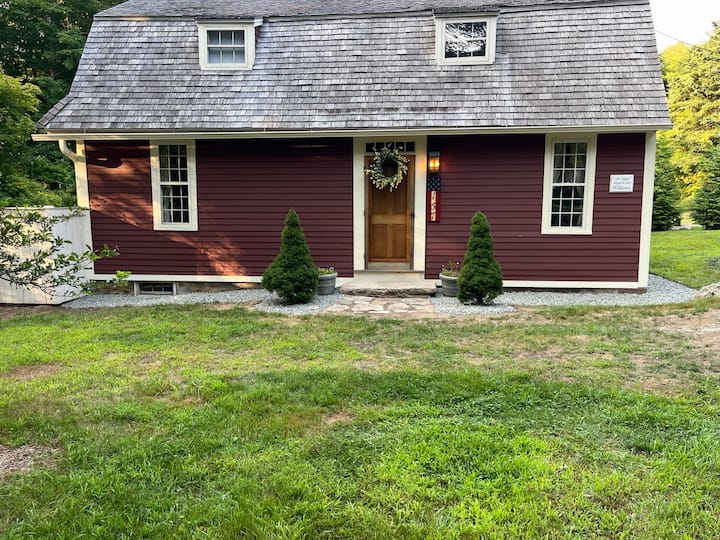 Historic Mystic Home Delight - Mystic, CT
