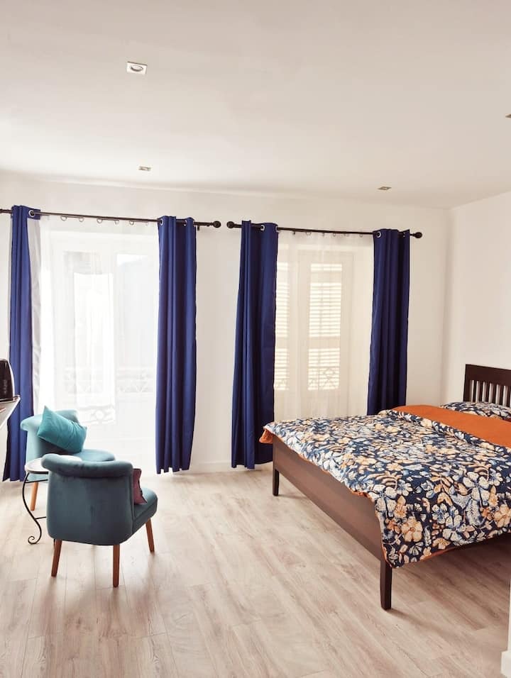 Chambre Spacieuse Montignac Salle De Bain Privée - Montignac