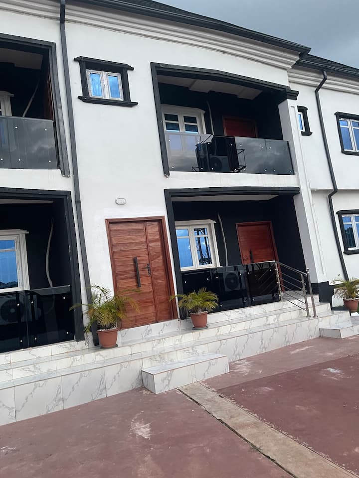 Richj Luxury Apartment - Benin City