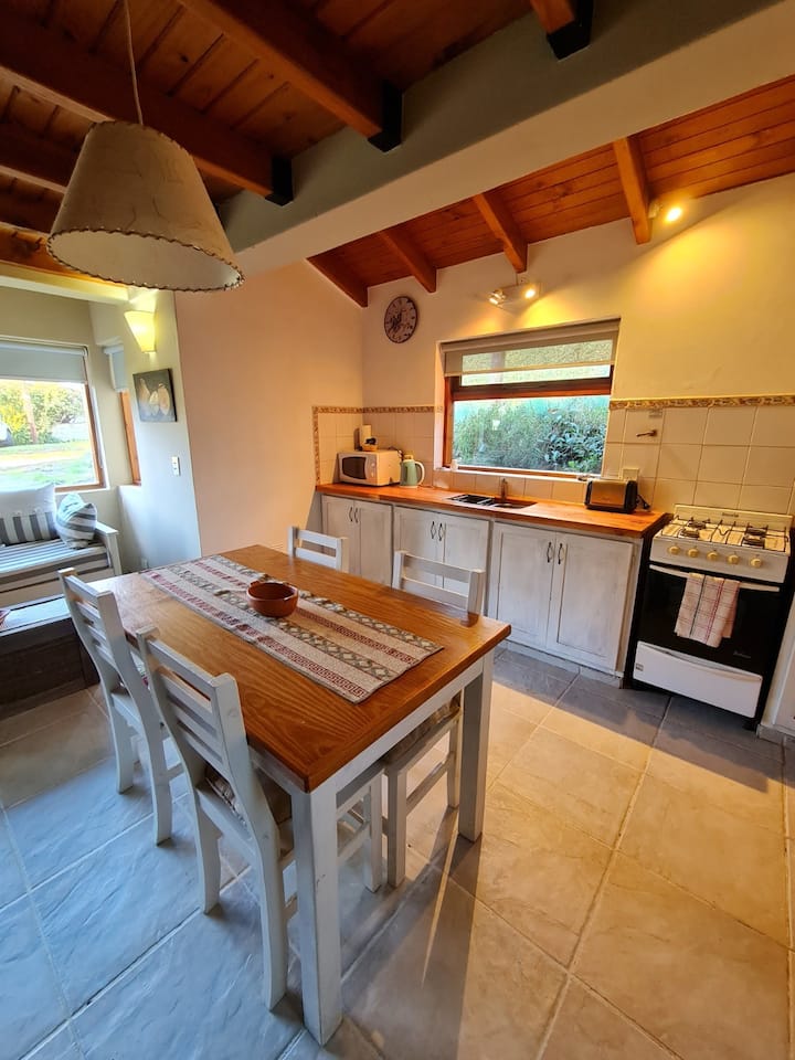 Cómodo Bungalow Muy Bien Ubicado - San Carlos de Bariloche