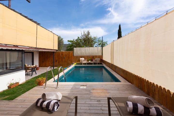 Deniz Manzaralı Havuzlu Villa - Kalkan