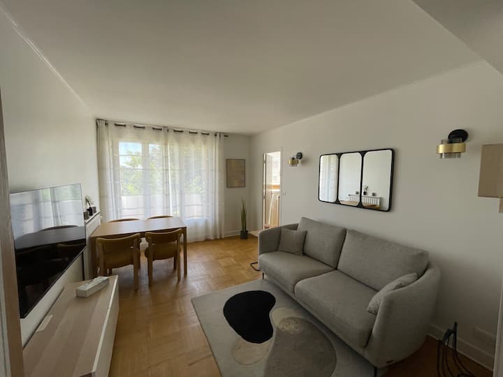 Appartement Lumineux Et Calme - Les Lilas