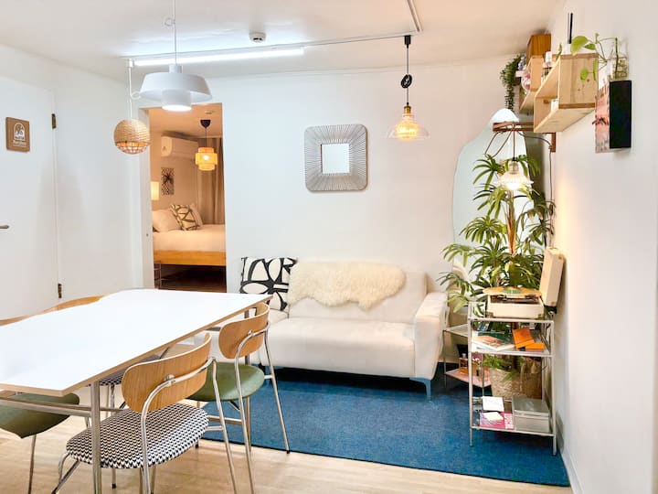 [오픈특가#이벤트]합법숙소#공간나루#카페감성#인생컷#쉼나루터#2호선.홍대.강남.명동.고척돔 - Seoul