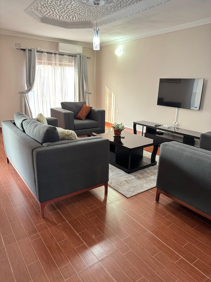 Moonlitview -Lovely 3 Bed Apartment In Lilayi - Zambia