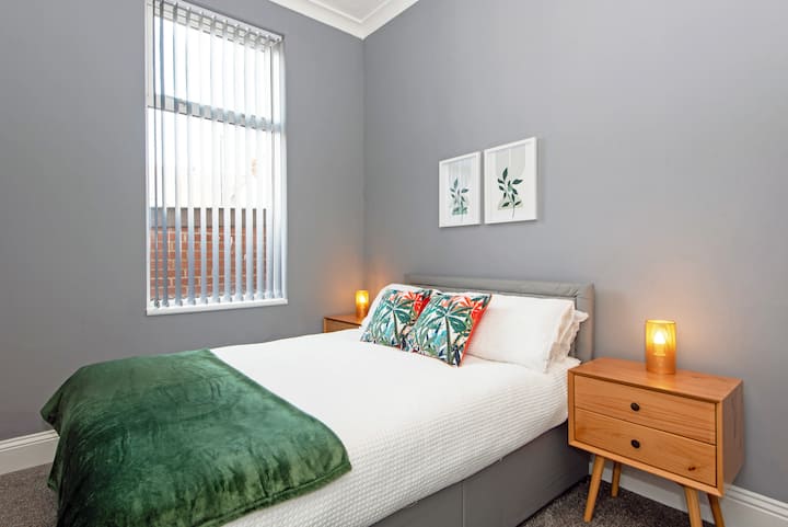 3bed Sleeps 6 - Nr Hospital Parking & Wifi - Sunderland
