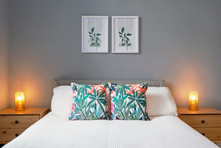 Perfect 3bed For Contractors & Families - Parking! - Sunderland