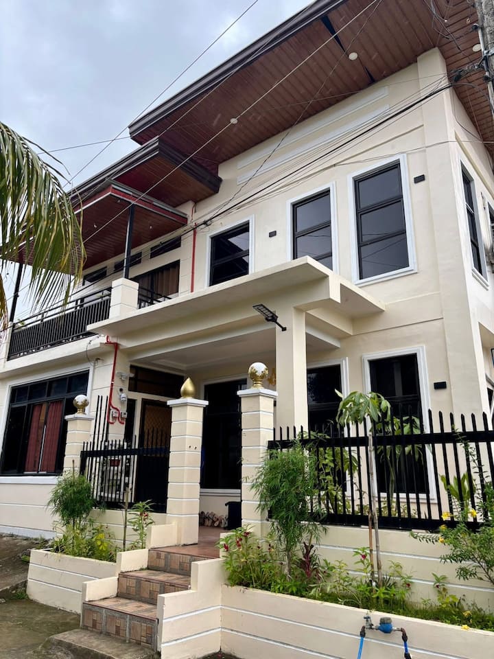 Spacious 2br/2ba (1st Flr) Retreat •Wifi •Netflix - Zamboanga