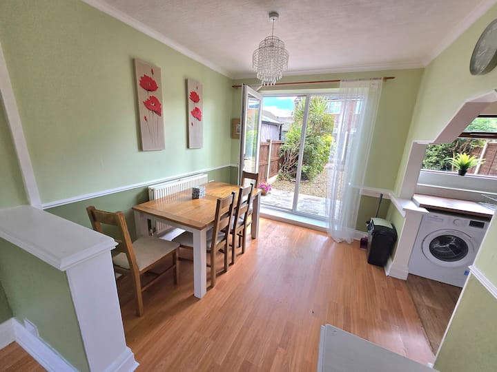 Entire House With Private Garden - Bury