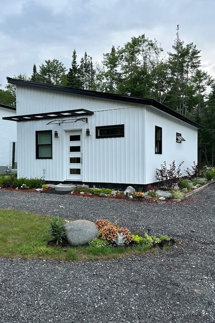 Mast Landing Mini Cottage - Yarmouth, ME