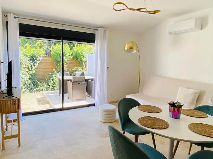 Gîte Indépendant Avec Jardin Privatif - Nans-les-Pins