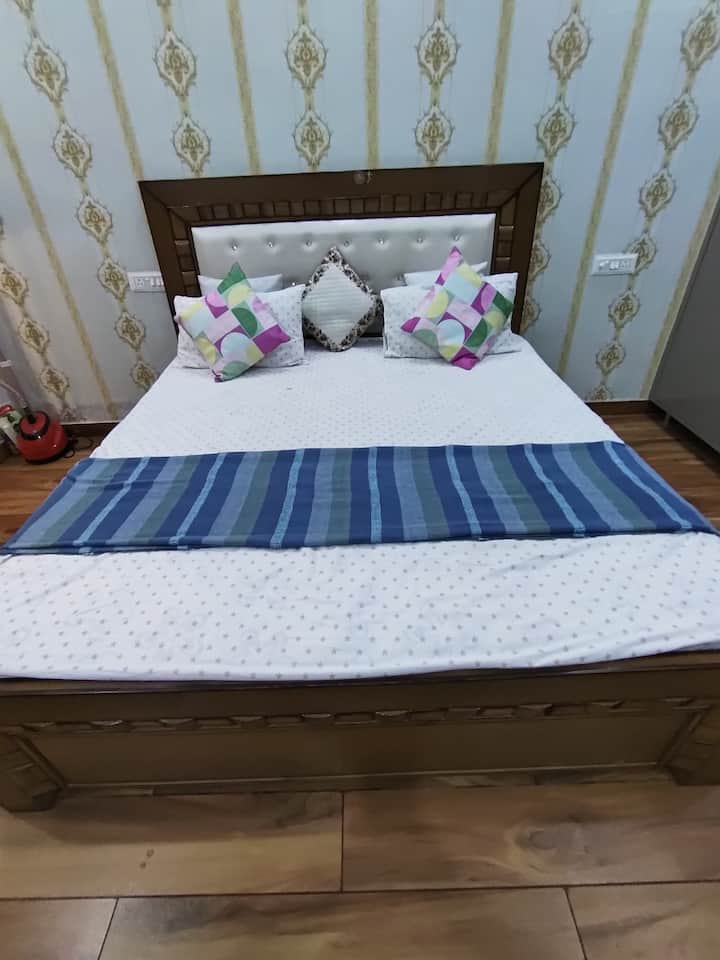 Vr Luxury Apparent One Bedroom - Kharar