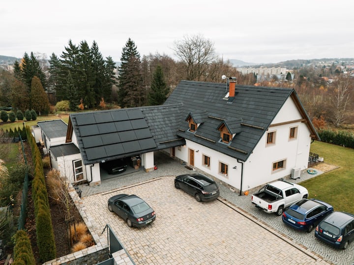 Bohemian Switzerland Luxury Villa: Sauna & Jacuzzi - Tchéquie