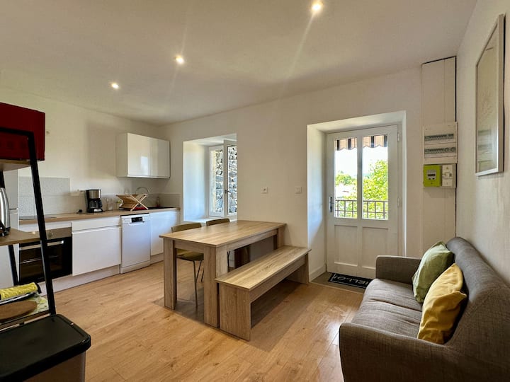 T2 Calme Avec Vue Et Balcon - Brives-Charensac