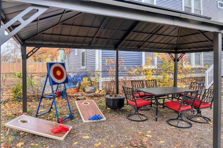 Downtown Groups | Walk To Yale | Backyard +Parking - New Haven, CT