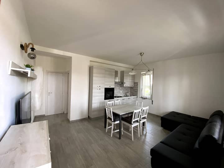Casa Indipendente Con Giardino - Santa Marinella
