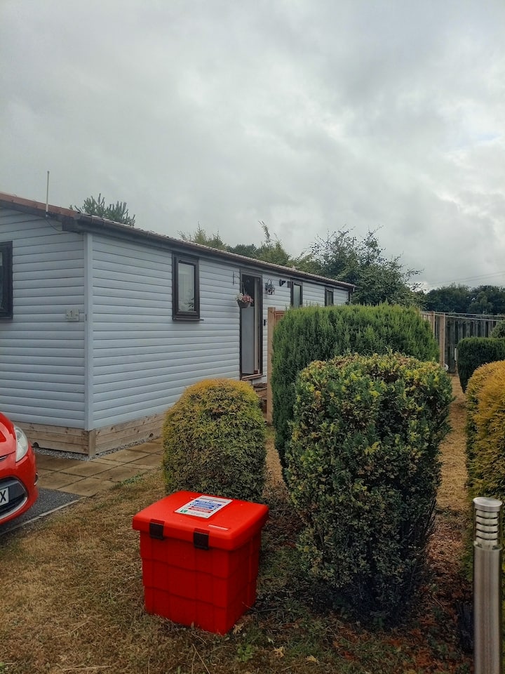 Sandy Lodge - Pocklington