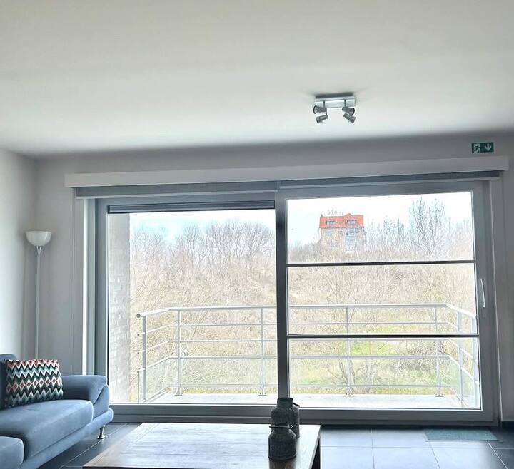 Centraal Gelegen Flat Met Zonneterras En Garagebox - Koksijde