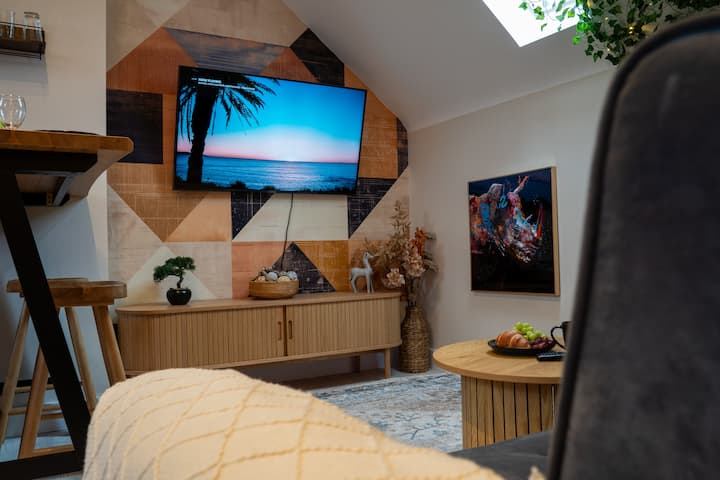 Cozy Jungle Loft Apartment - イギリス ダービー