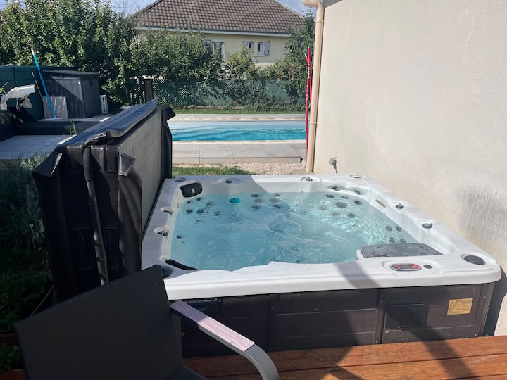 Villa Familiale - 4 Chambres - Piscine Et Jacuzzi - Chalon-sur-Saône