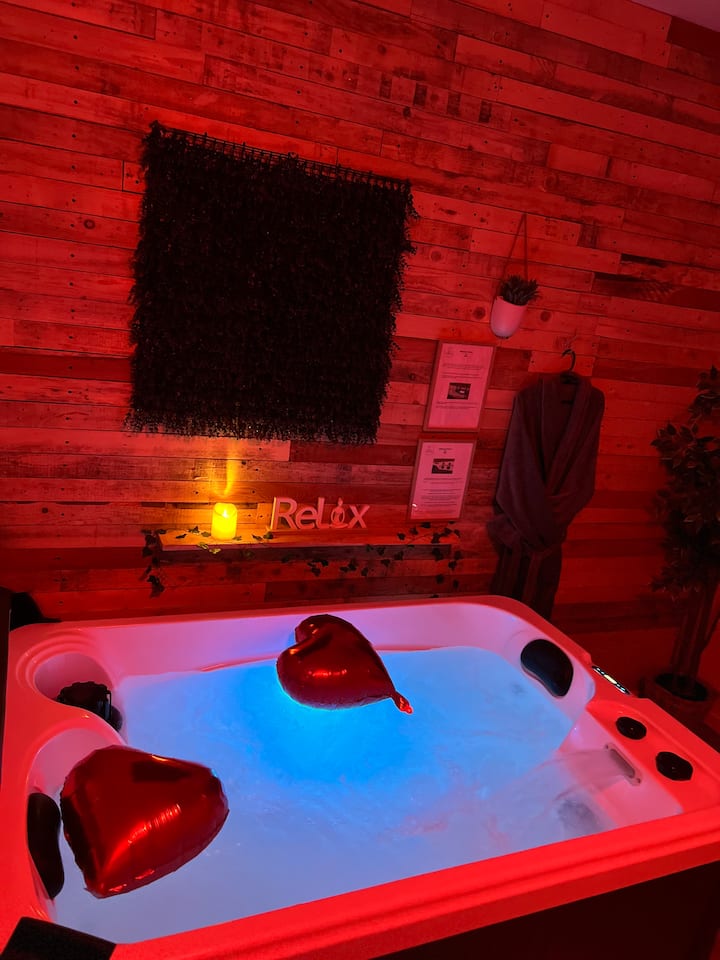 Jacuzzi Privatif Illimité • Nuit En Amoureux - Bruay-la-Buissière
