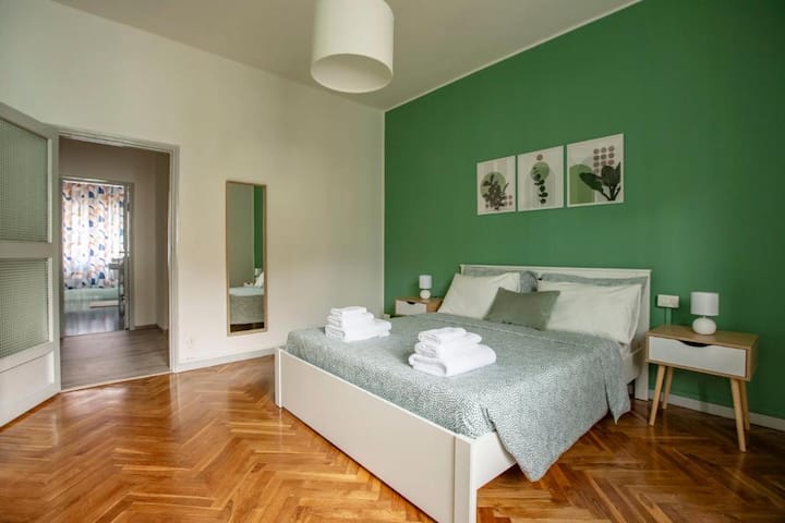 Spacious Apartment Near The Center • Pet Friendly - Lecco