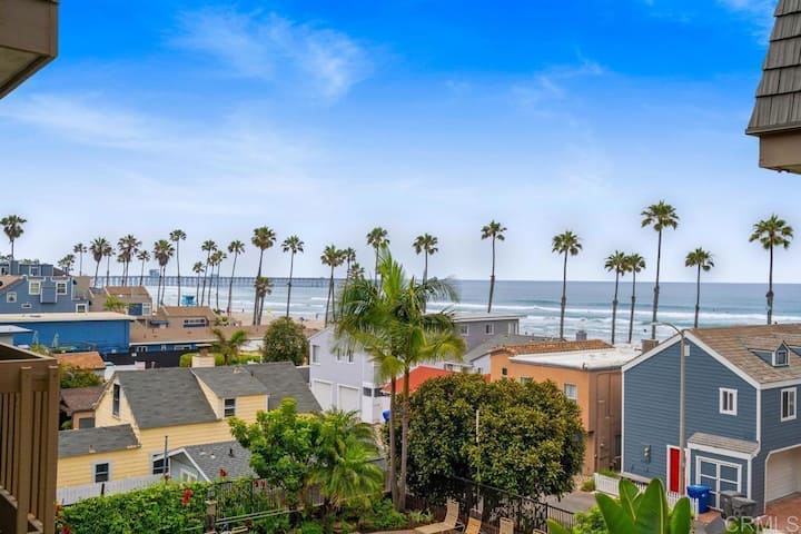 Oceanfront Resort-garden Balcony - Oceanside