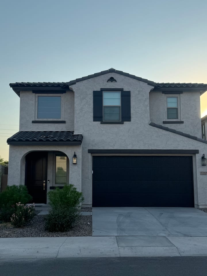 Gated Community Near State Farm Stadium - Phoenix, AZ